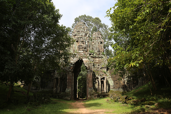 Angkor, Cambodia: Traditional and Historical Architecture