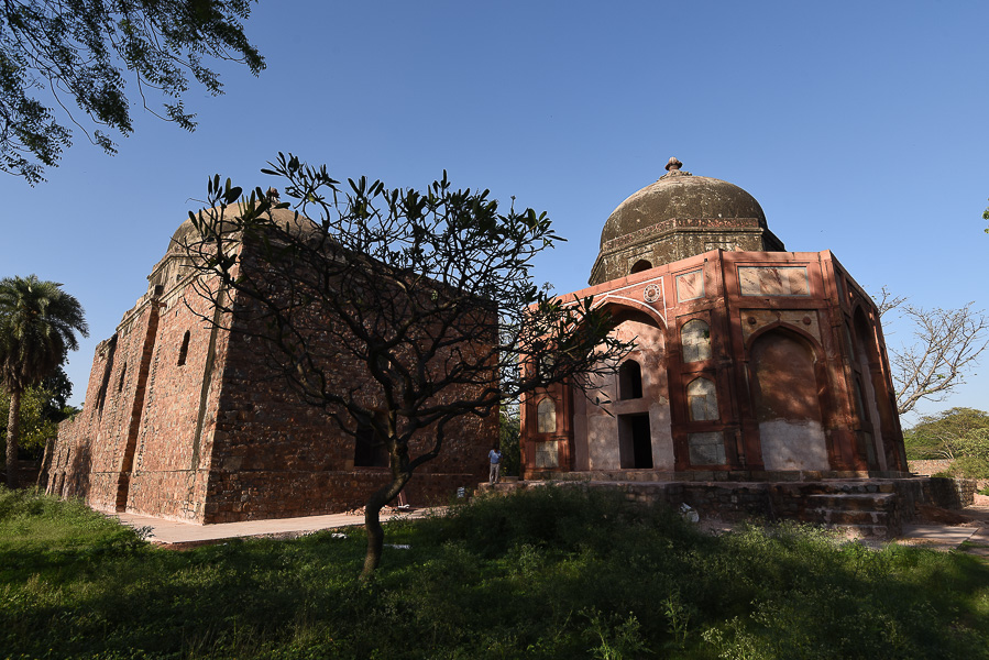 Afsarwala Tomb, Delhi, India