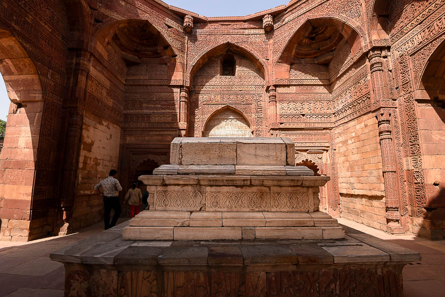 Shams ud-Din Iltutmish Tomb, Delhi, India